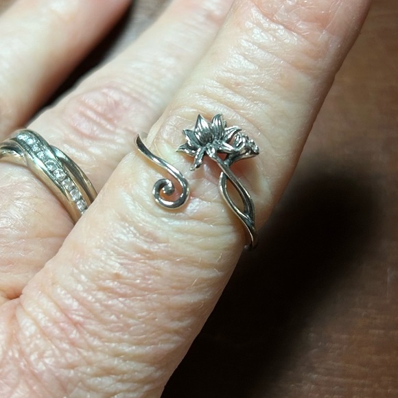 Jewelry | Sterling Silver Flower Design Ring | Poshmark